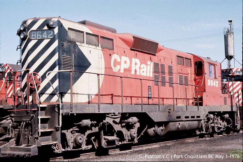 GP9 8642